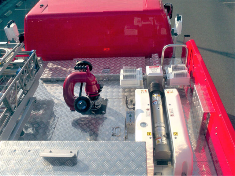 LED照明装置 NIGHT SCAN CHIEF - 消防車 消防関連 投光機 梯子昇降装置 佐藤工業所